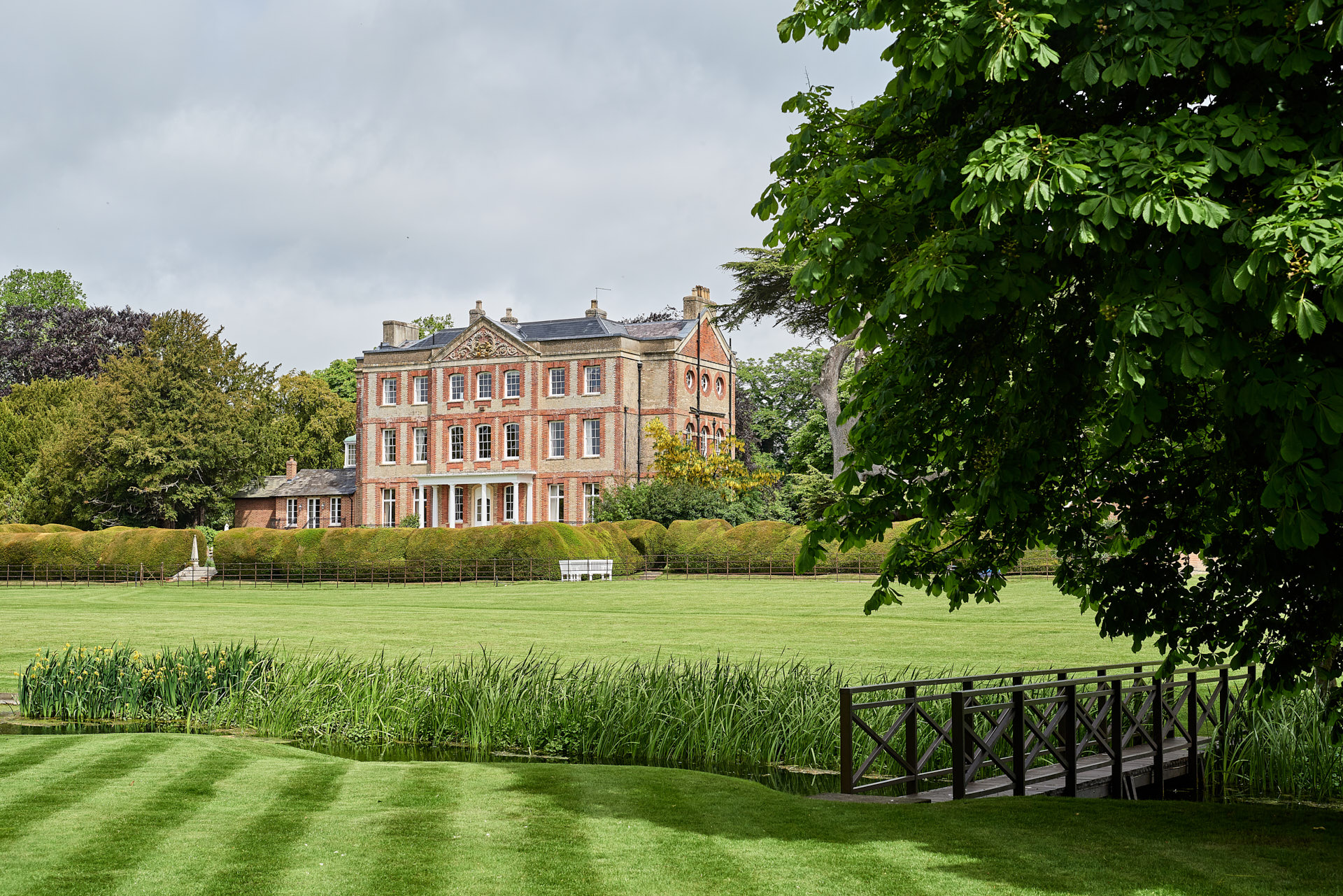 Manor Houses to Rent in the UK | Luxury Cottages