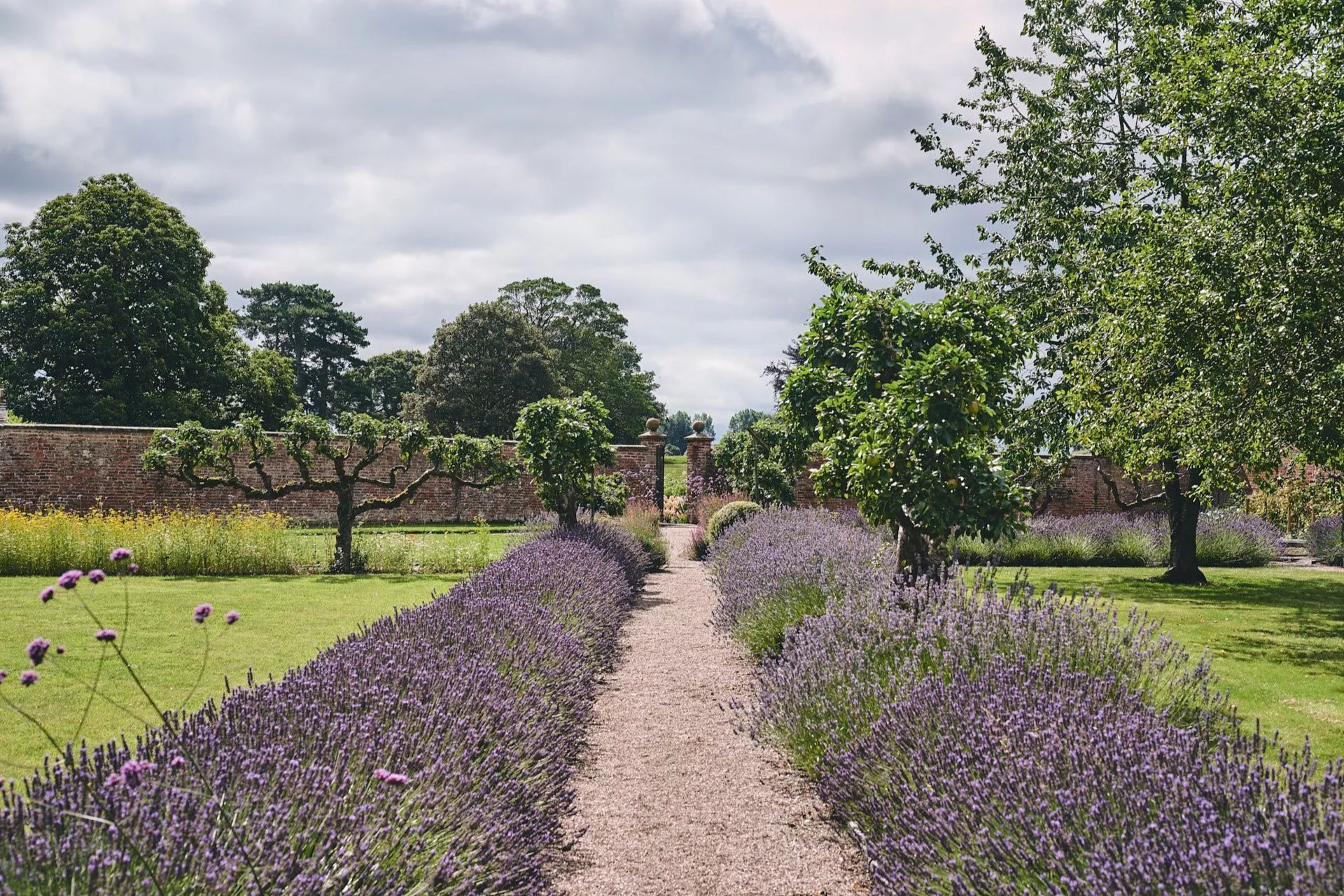 Luxury Wedding Venues | Country Houses | Luxury Cottages